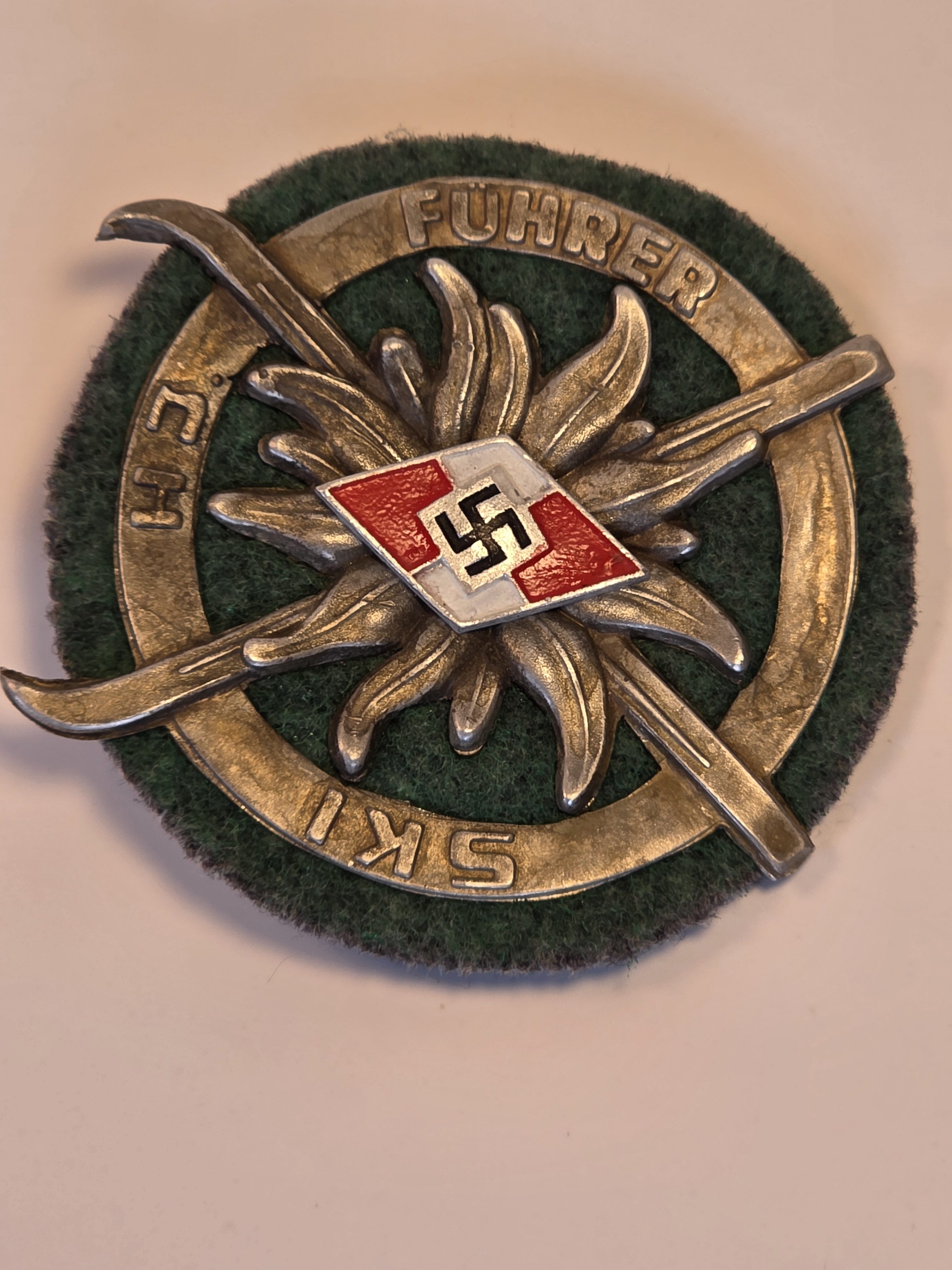 wwii-german-gebirgsjager-ski-fuhrer-badge